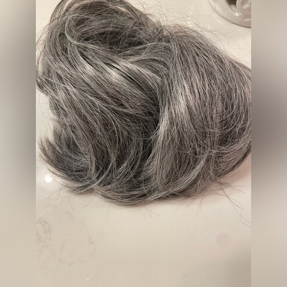 Madison Braids | Hair | Nwot Madison Braids Top Knot Messy Bun Pony ...